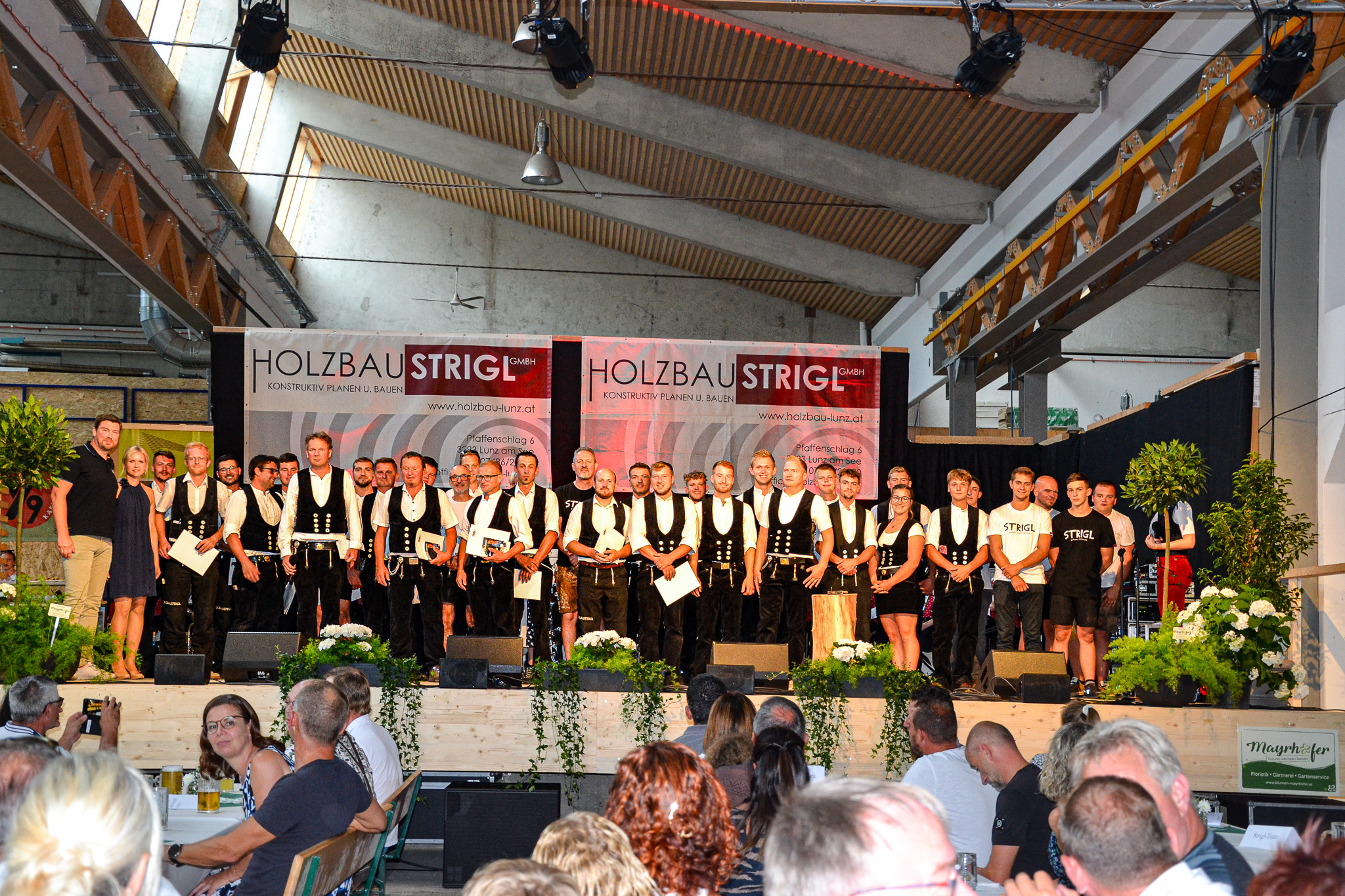 Firmenjubiläum Holzbau Strigl und Eröffnung der Zimmereihalle in Edla ...